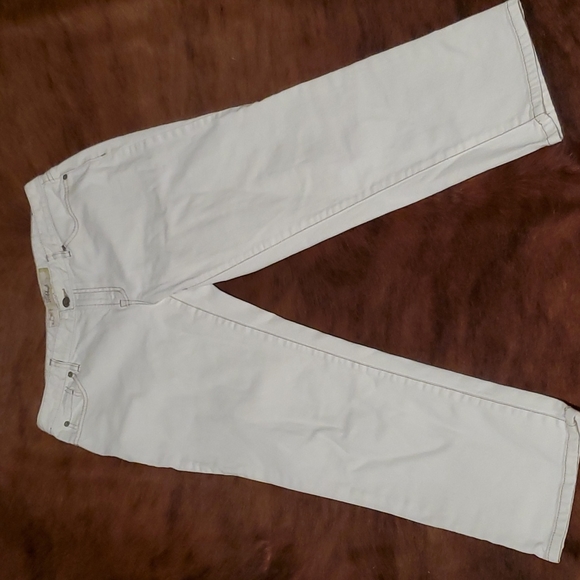 LOFT | Jeans | Loft Brand Size Curvy Capris | Poshmark